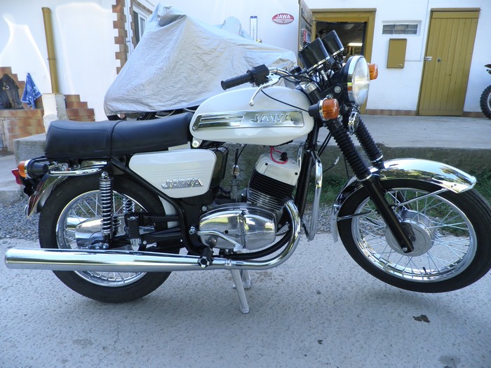 JAWA 350–634 :: Motolin